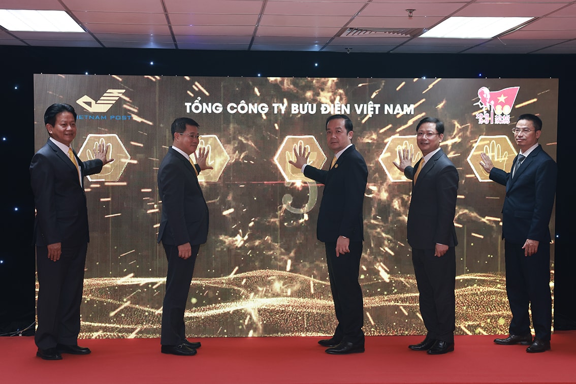 Xây dựng nền tảng hậu cần và trung tâm dữ liệu mới Bưu điện Việt Nam