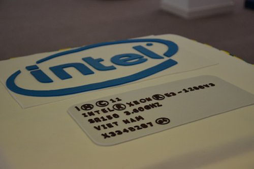 Ra mắt CPU đầu tiên được sản xuất tại nhà máy Intel VN - Cổng Thông tin ...