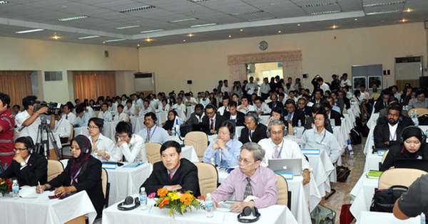 Vietnam- Malaysia ICT forum opens in HCM City